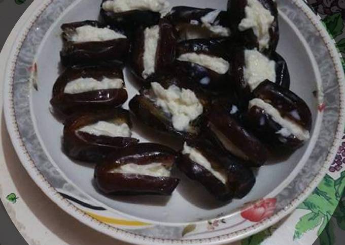 Cream dates Recipe by Kiran Abrar - Cookpad