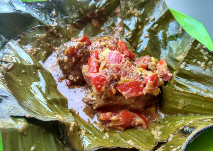 Resep Botok ayam sambel pecel oleh Enggar Pramuwati - Cookpad