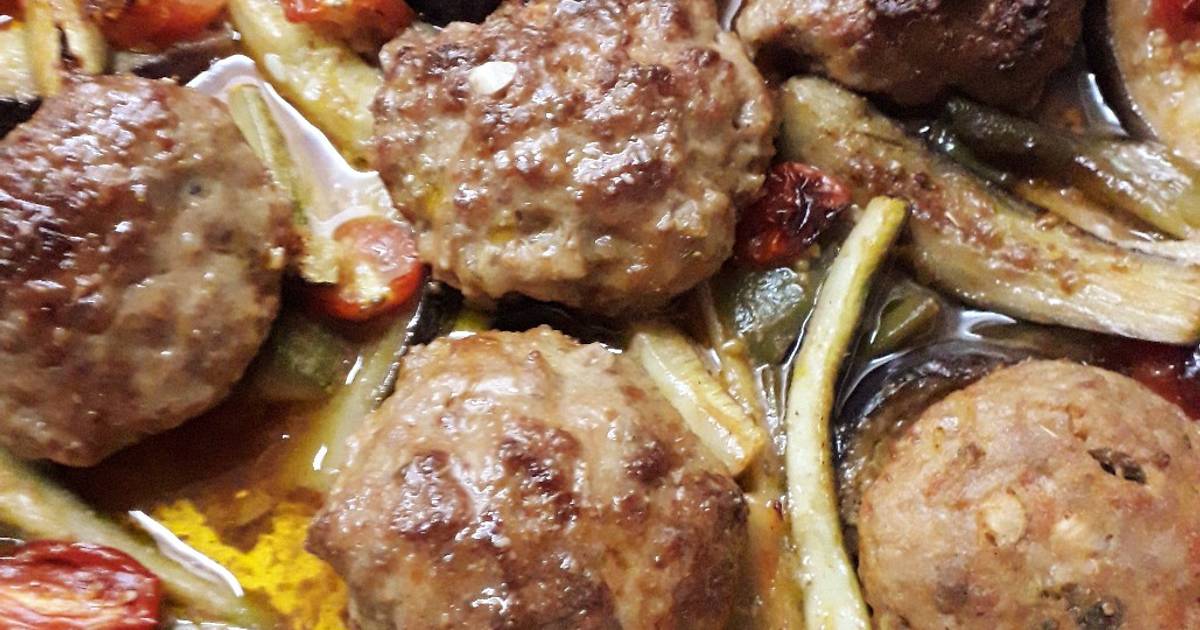 Κεφτέδες γεμιστοί με φέτα και λαχανικά στο φούρνο Συνταγή από τον/την ...