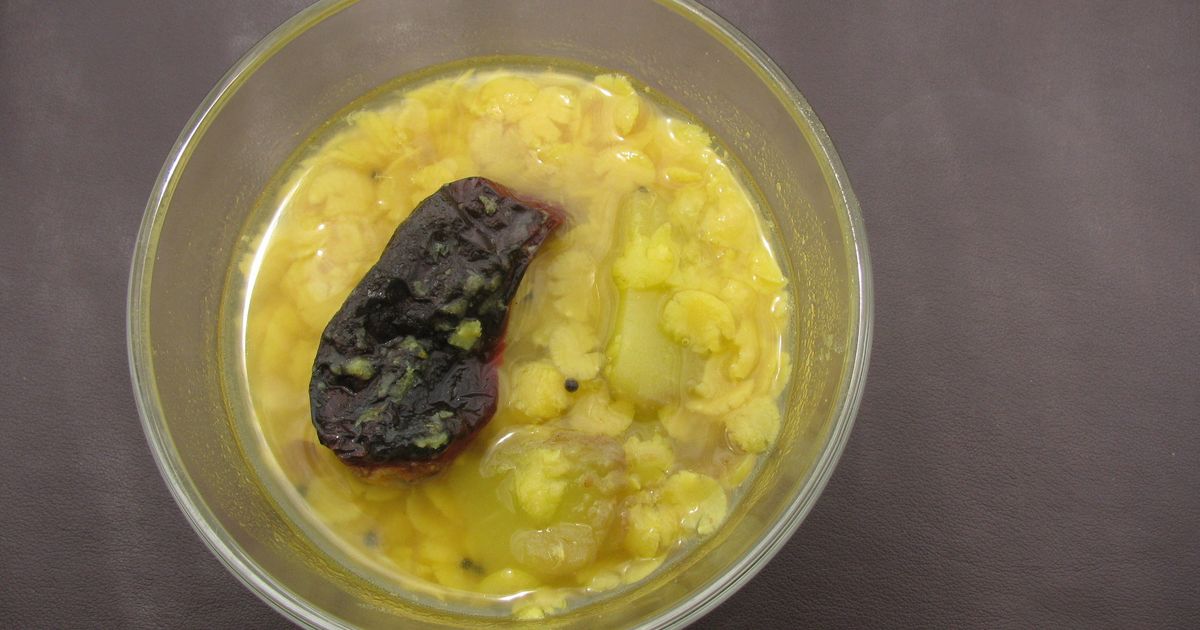 "Tok Dal" Dal With Raw Mango Recipe by Usha Banerjee - Cookpad