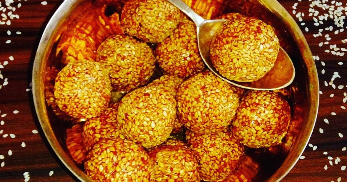 Til gur ke laddu Recipe by Polly Basu - Cookpad