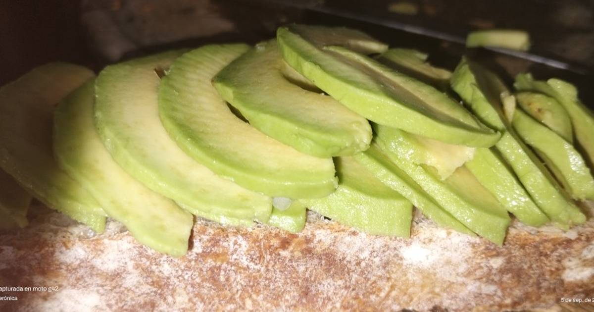 Rodajas de pan de masa madre con palta🥑🥑!! Receta de Lo Más Rico Y ...