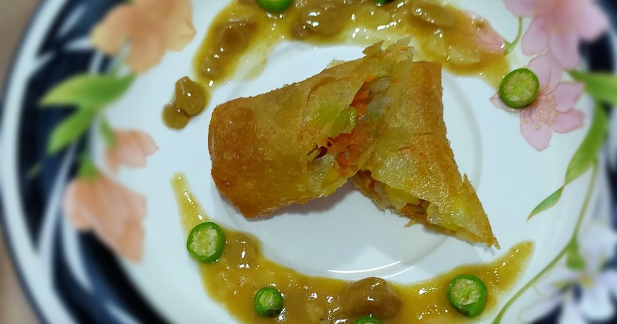 Resep 51. Lumpia Bali Khas Pantai Sanur oleh Indri Nuzul - Cookpad