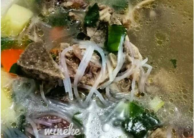 Resep Sop Tulang Sapi oleh Wineke Asmeral - Cookpad