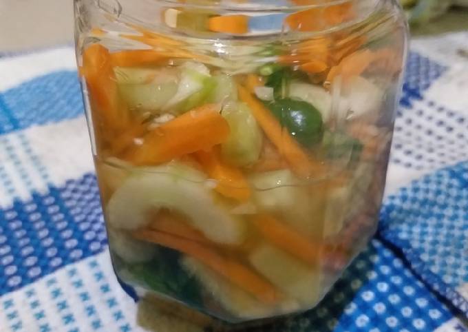 Resep Acar timun thailand oleh Kom's Kitchen - Cookpad