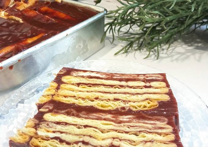 Resep Puding lapis crackers oleh Dewi Dapur - Cookpad