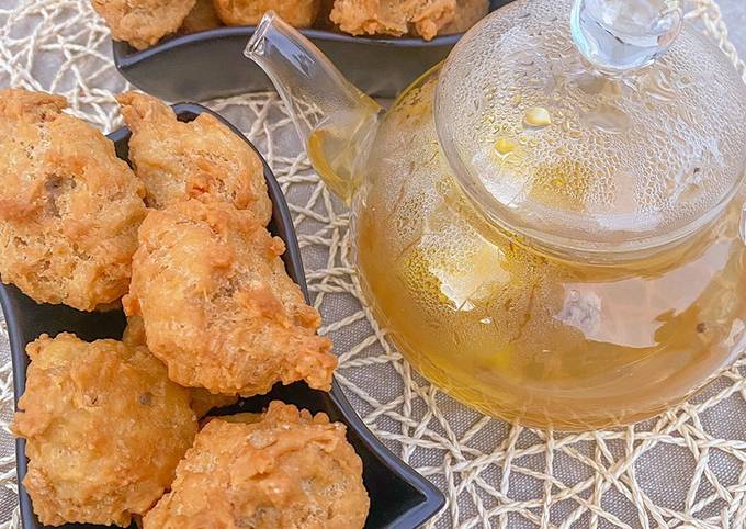 Crunchy buns Recipe by Cookingwithseki - Cookpad