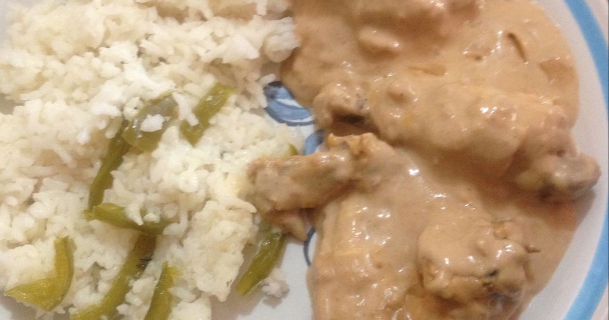 Pollo En Crema De Cacahuate 🥜 Receta de Carmen Palomino- Cookpad