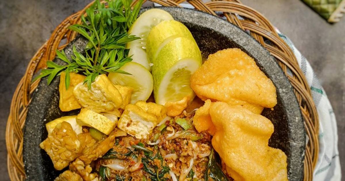 Resep Lotek Sayuran ala Bandung oleh Rika Meila Puspita - Cookpad