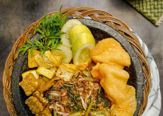 Resep Lotek Sayuran ala Bandung oleh Rika Meila Puspita - Cookpad
