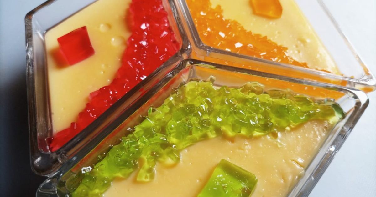 Tri Colour Jello Custard Recipe by Anamta Azeem - Cookpad