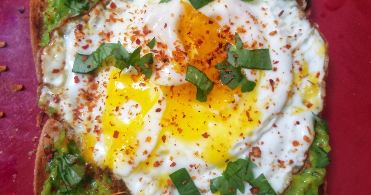 Resep Avocado Toast With Egg oleh Adinda Febri Utami - Cookpad
