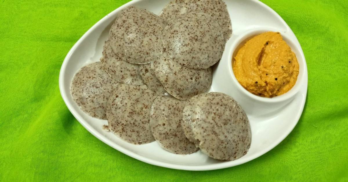 Ragi Semolina Idli Recipe by Komal Dattani - Cookpad