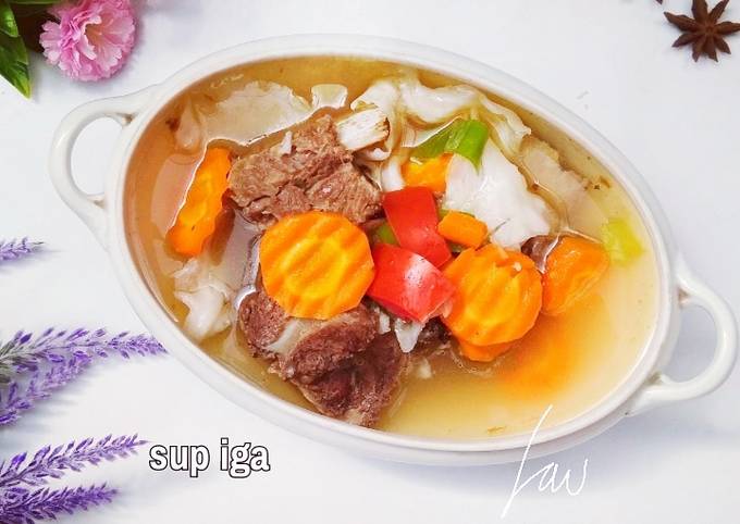 Resep Sup Iga Kuah Bening oleh fransiska arie - Cookpad