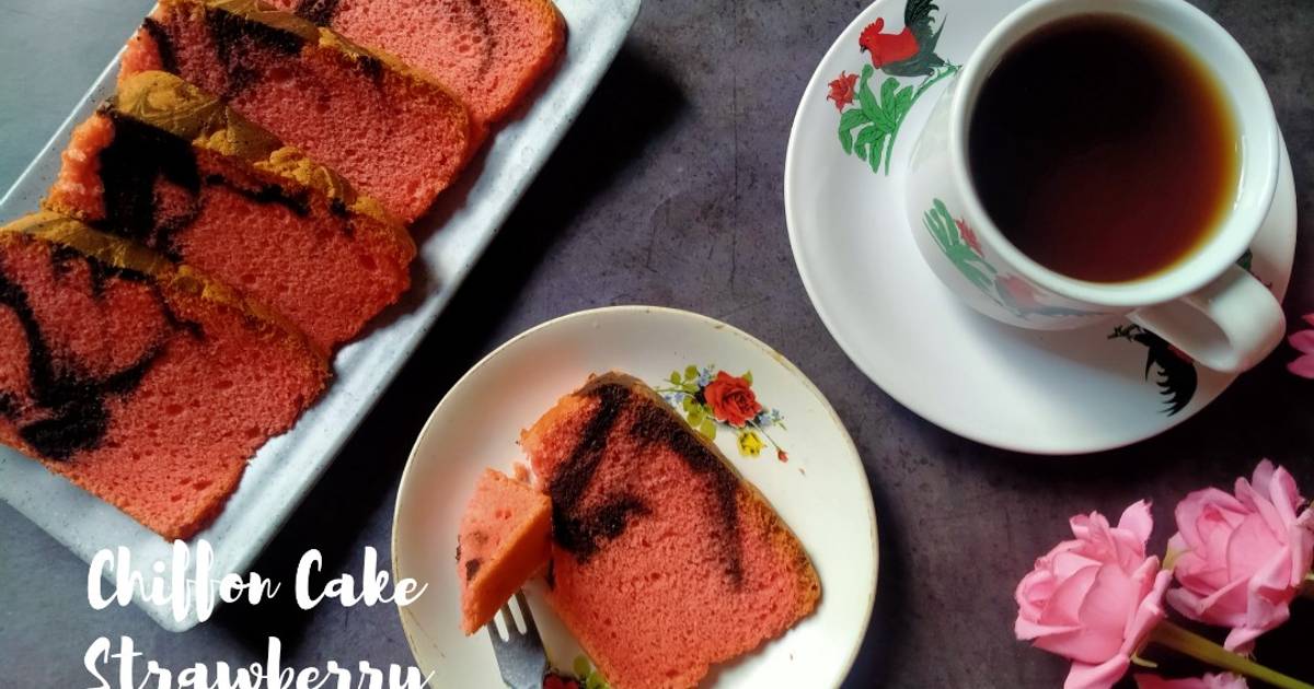Resep Chiffon Cake Strawberry Marble oleh Ariska Lupita S - Cookpad