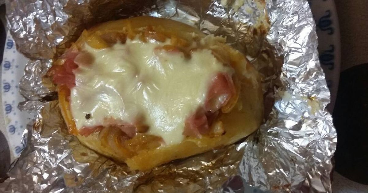 Papa Rellena Con Jamón, Queso Y Cebolla Receta de Ruby.- Cookpad