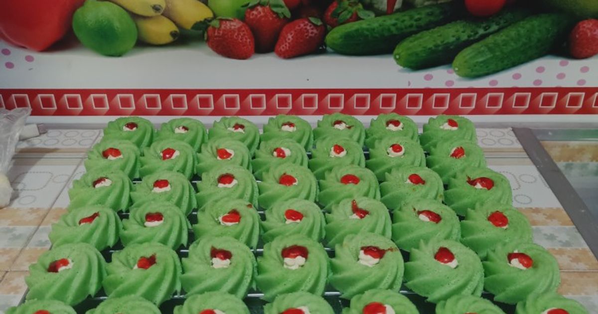 Resep 322.*Bolu Pandan Mini* oleh Nania - Cookpad