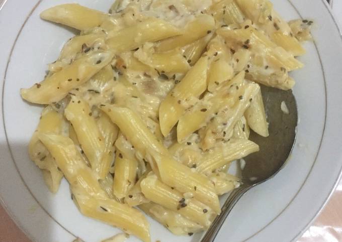 Resep Penne pasta with cheese oleh nat nish - Cookpad