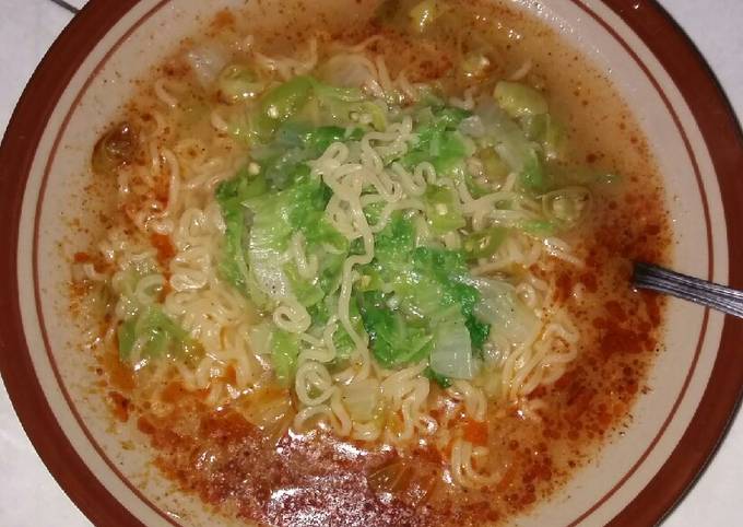 Resep Mie Rebus oleh Yessi Qhorie - Cookpad