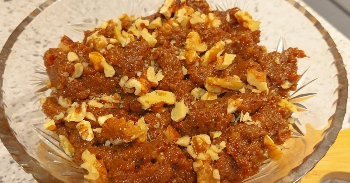 Walnut Halwa Recipe by Sarvat Hanif - Cookpad