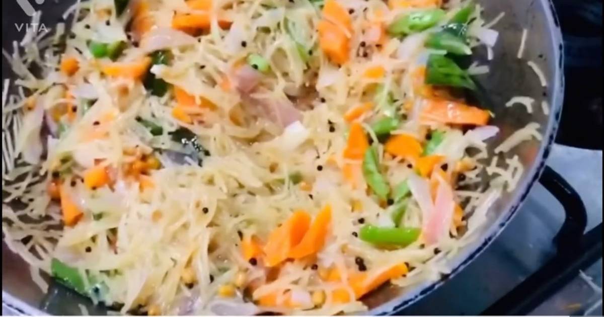 Vermicelli Vegetable Kichadi Recipe by Renuka Prabakaran - Cookpad