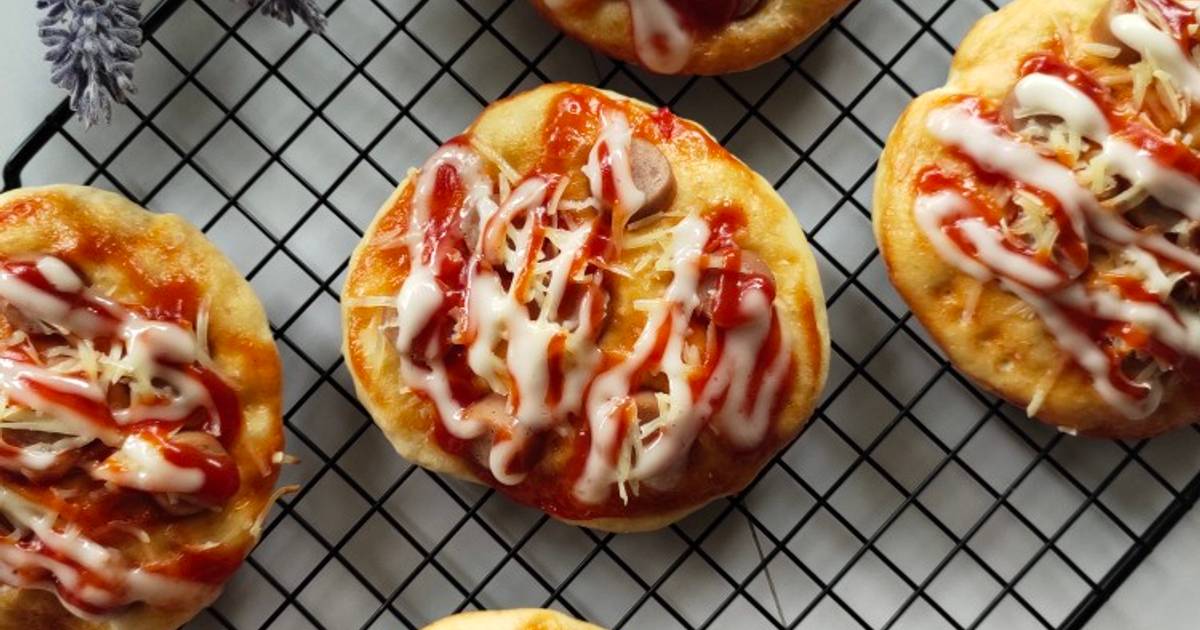 Resep Pizza Mini Simple & enak oleh Laily Nurhayati - Cookpad
