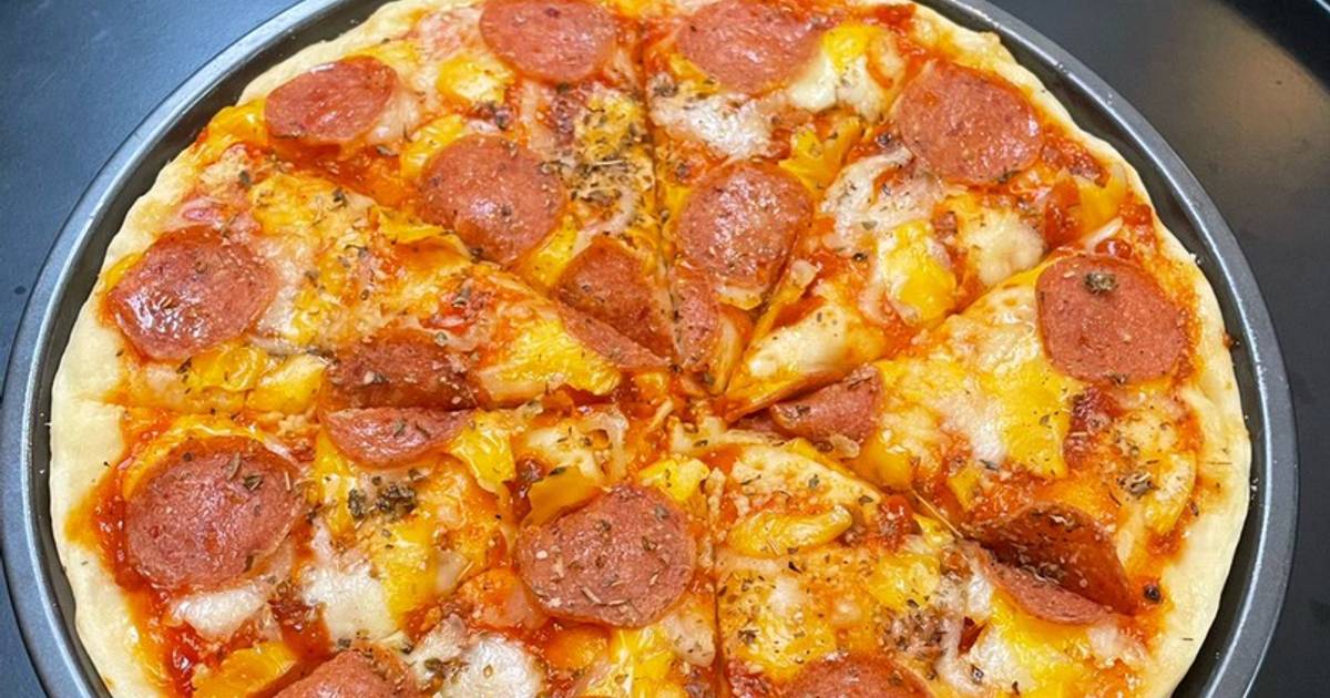 Resep Pizza Homemade anti gagal oleh Melanyusuf - Cookpad