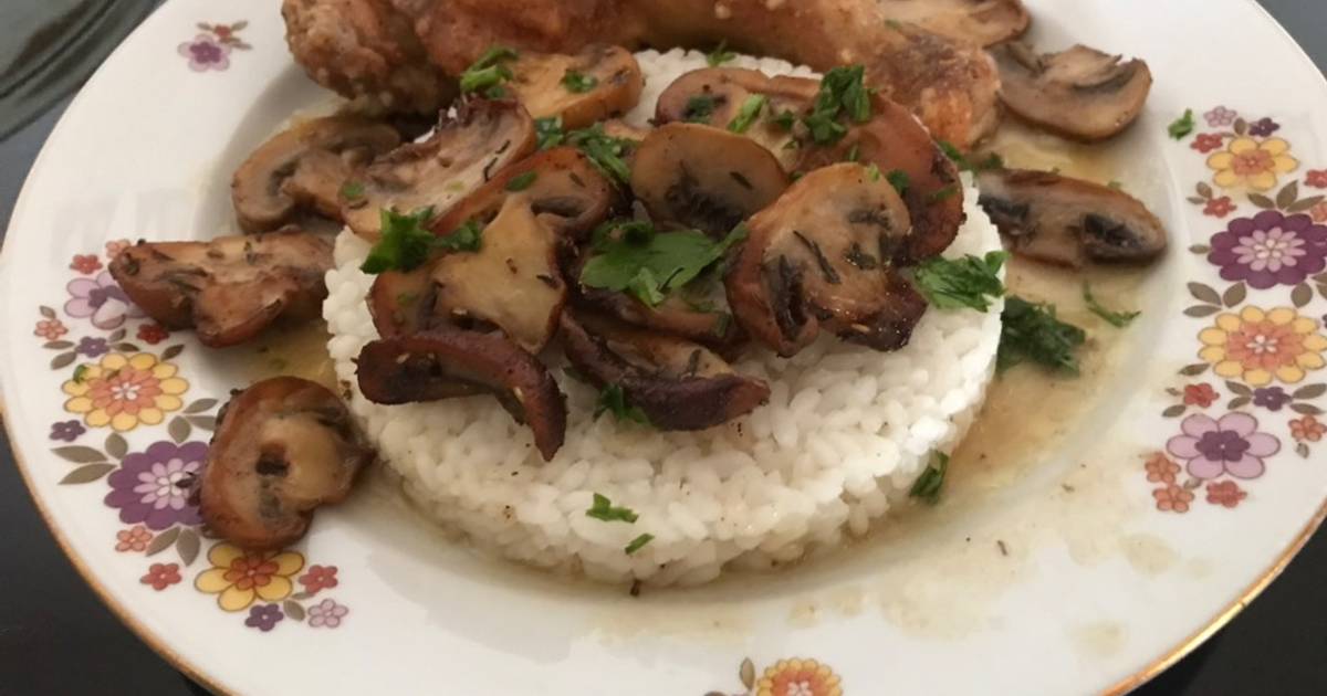 56 egyszerű és finom csirkecomb párolt recept - Cookpad receptek