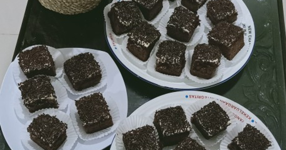 Resep Cake Potong Coklat (Sponge Cake) oleh Ribka Jessica Hs - Cookpad