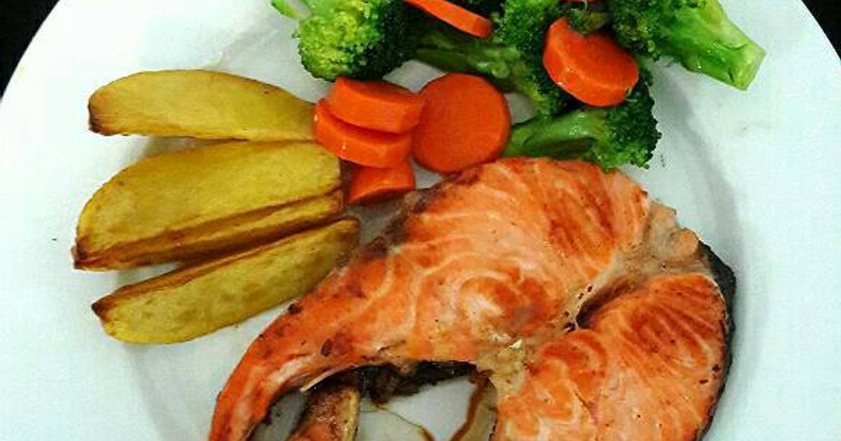 Resep Salmon grill with vegetables oleh jane adreans - Cookpad