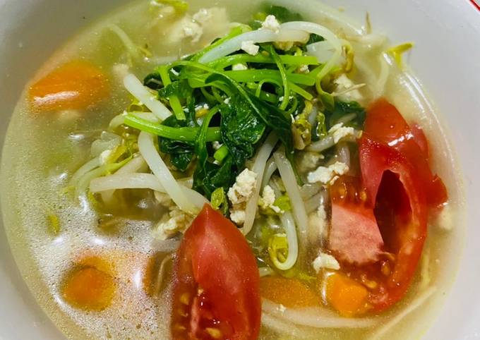 Resep Sup Ayam Sayuran oleh Armalisa Chalisa - Cookpad