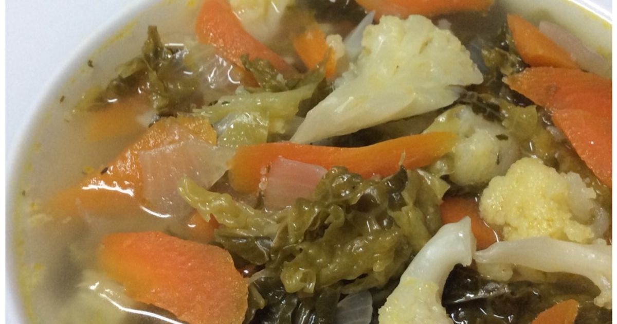 Sopa Detox De Repollo, Coliflor, Zanahoria Y Cebolla Receta de Mayte ...