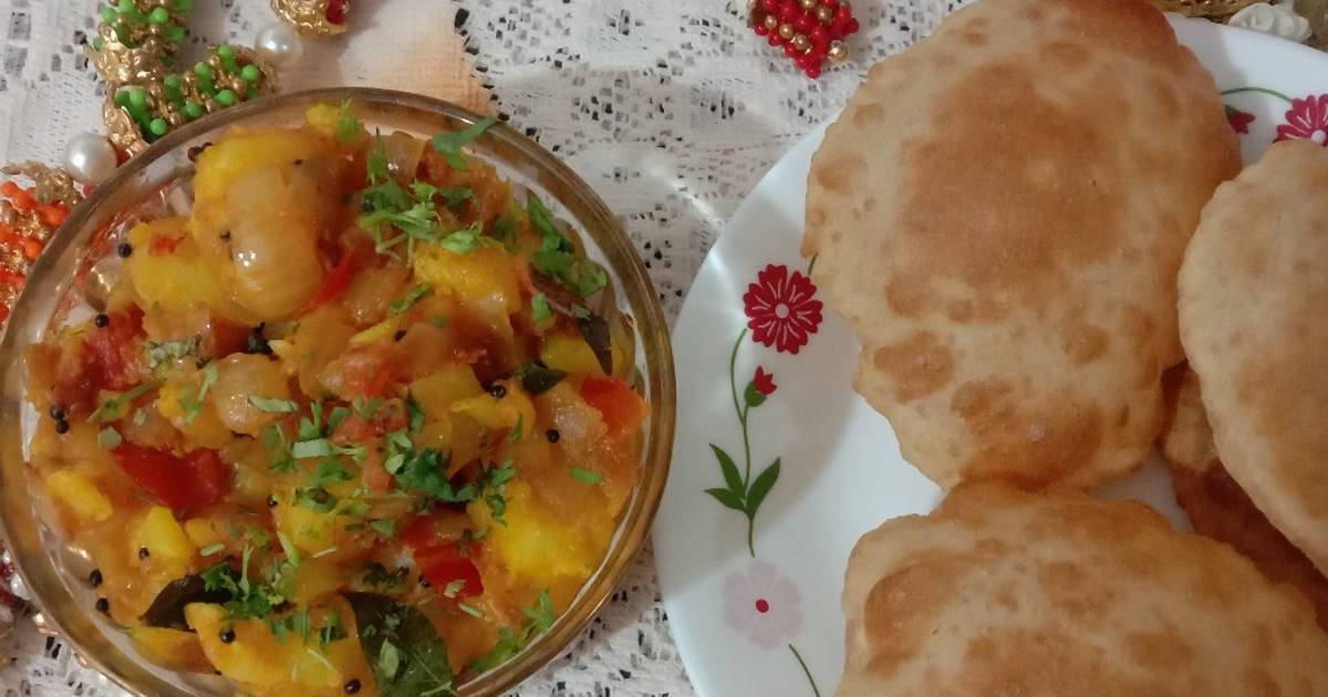Poori bhaji Recipe by Maya's Recipe's - Cookpad