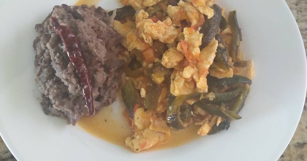 Huevos con rajas de poblano - 15 recetas caseras- Cookpad