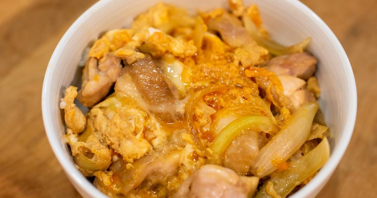 Oyako-don: Japanese style chicken and egg bowl Recipe by Hurry - Cookpad