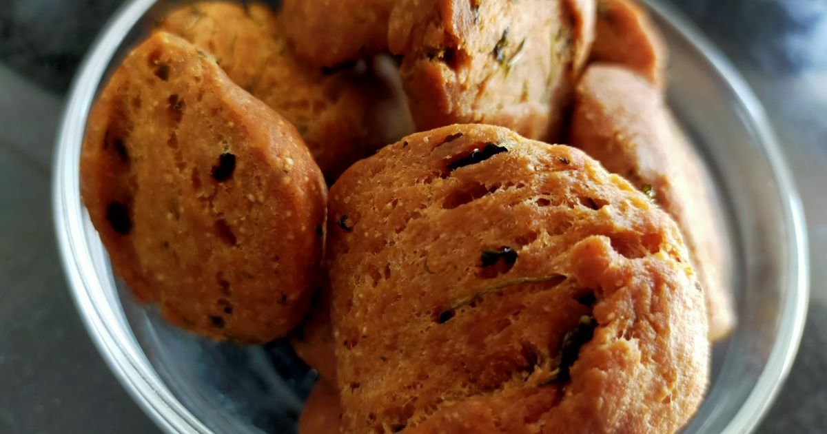 Methi Mathri Recipe by Darshana Patel - Cookpad