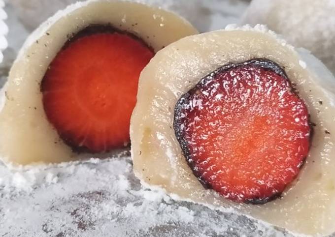 Resep Mochi Stroberi Coklat (Ichigo Daifuku) oleh Ibuk Tika - Cookpad