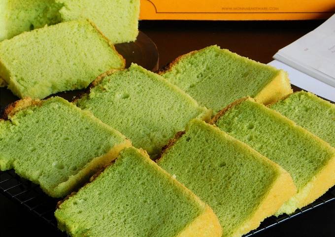Resep Ultimate Soft Pandan Chiffon/Pandan Chiffon Cake oleh desmawati ...
