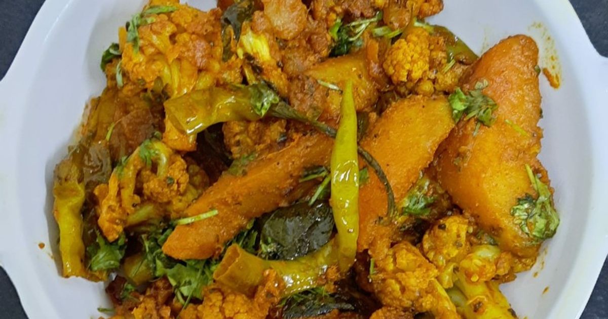 Cauliflower Sabji/ Gobhi Ki Sabzi Recipe by Monica's Cookhouse - Cookpad