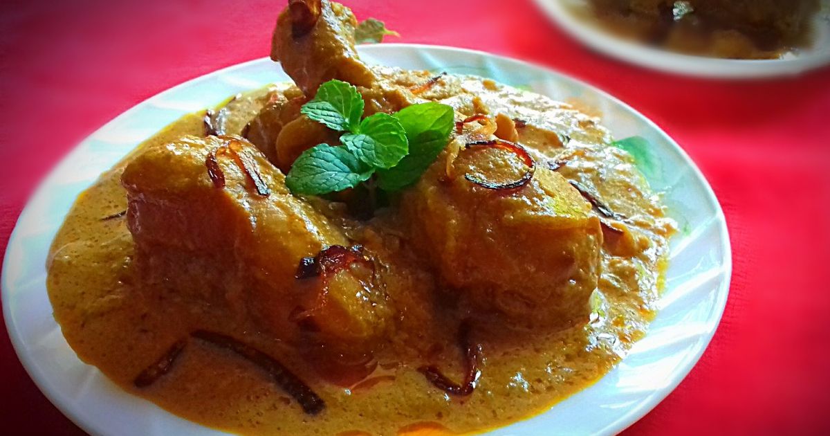 Shahi Chicken Rezala Recipe by Tamali Rakshit - Cookpad