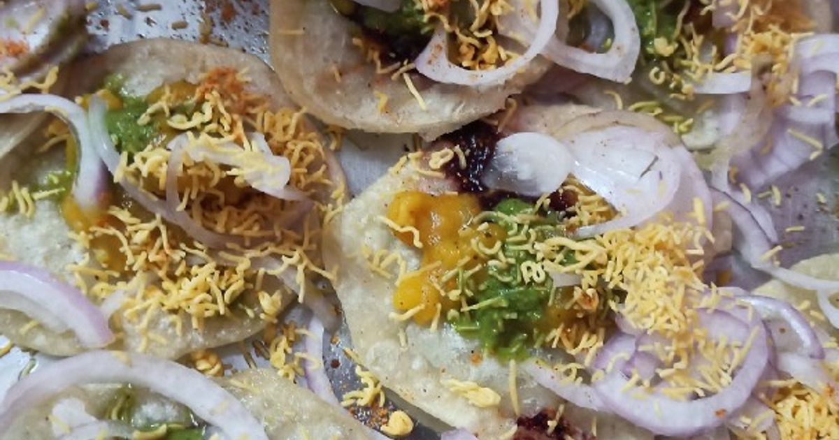 Dipal shah દ્વારા રેસીપી સુરત ની ફેમસ આલુ પૂરી (Surat Famous Aloo Poori ...