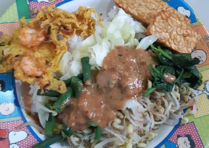 Resep Pecel oleh Indah Riduwan - Cookpad