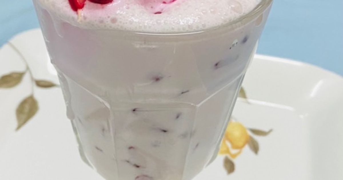 Roob Ruman /Pomegranate Smoothie Recipe by Travel with Hena - Cookpad