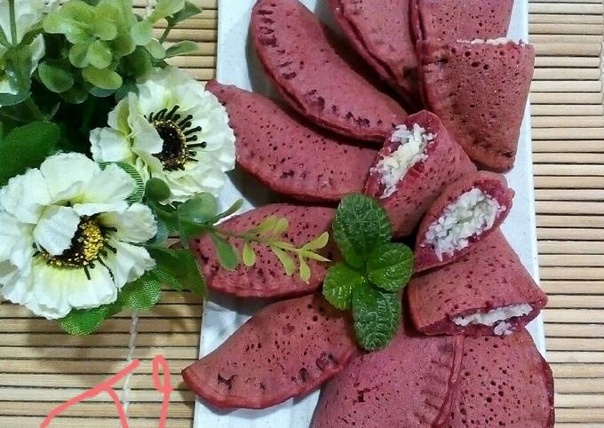 Resep Martabak Lenggang Red Velvet oleh Ge Adhian - Cookpad