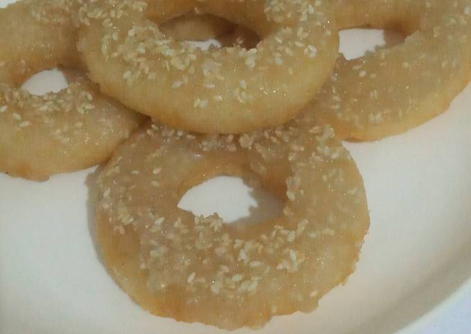 Resep Noum Kong / Tradisional Cambodia Donuts oleh Nuraini Pangaribuan ...