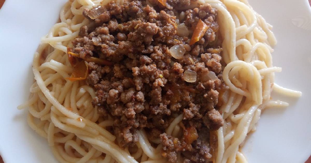 Spaghetti and minced meat Recipe by Joyce Ng'ong'a - Cookpad