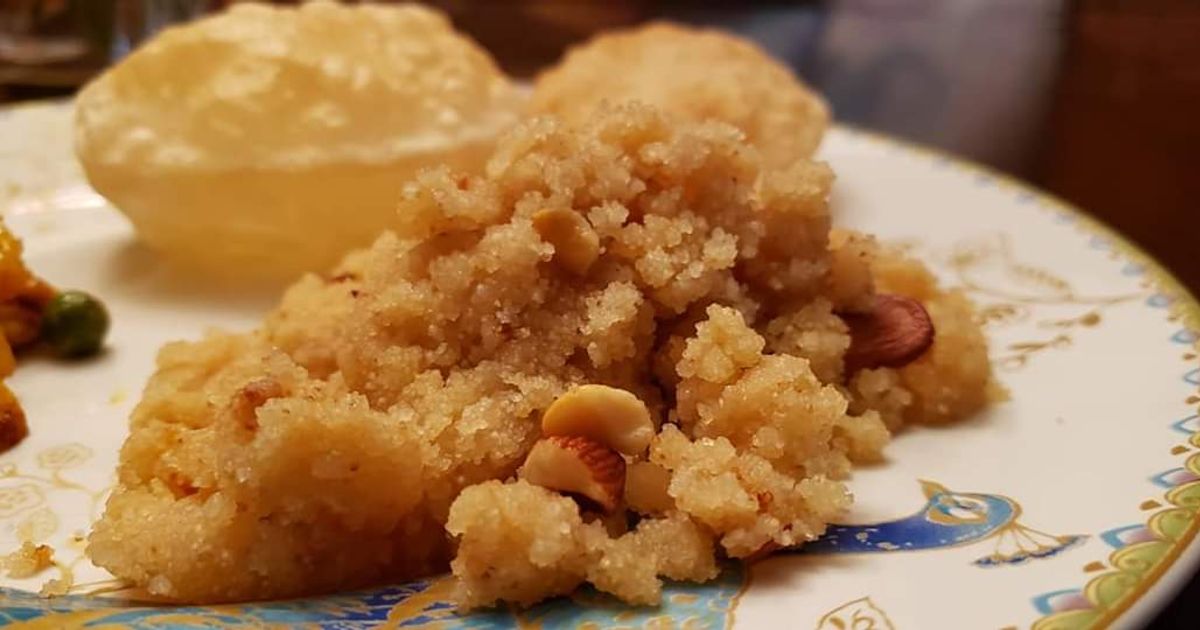 Sooji Halwa (Semolina/Rava Pudding) Recipe by Kumkum Chatterjee