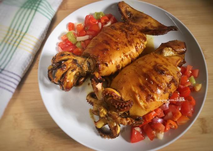 Resep Cumi Bakar oleh dapurmikha - Cookpad