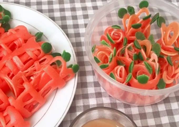 Resep Roti jala bunga saus kinca oleh Fitri Oktaviani - Cookpad