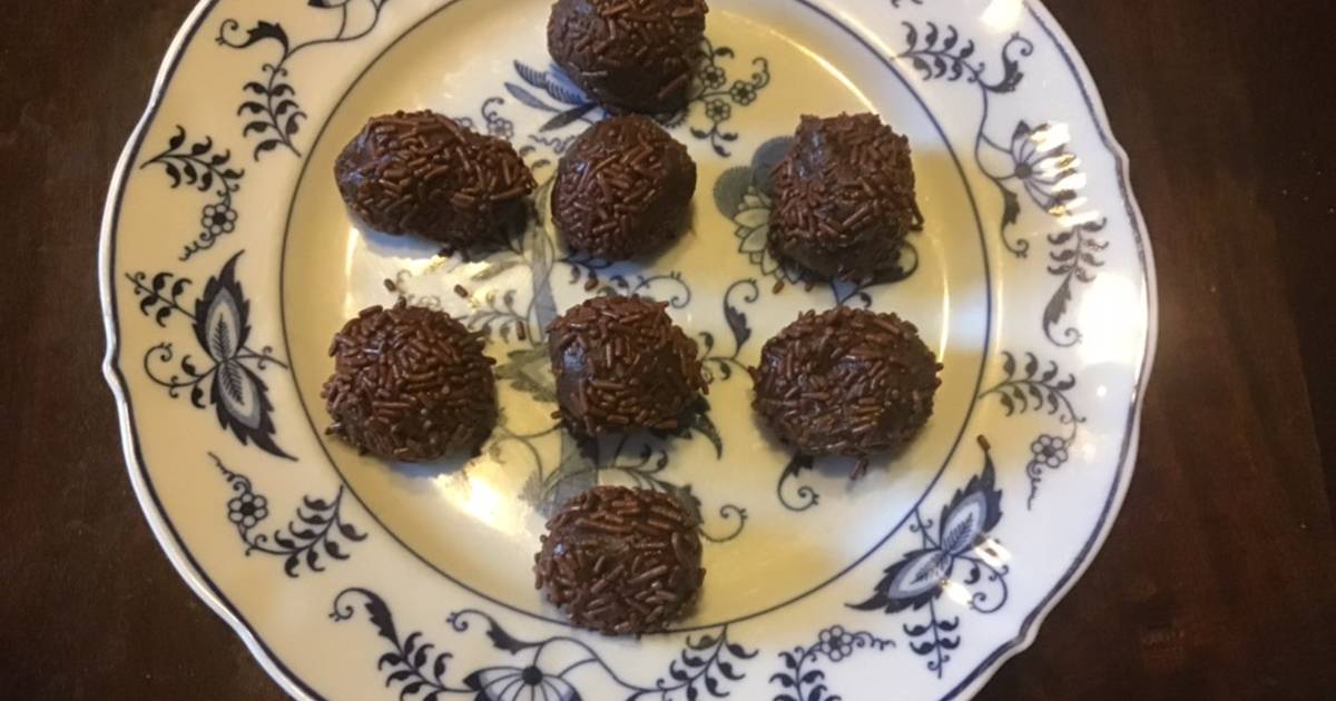 California Farm Chocolate Truffle Eggs Recipe by Hobby Horseman - Cookpad